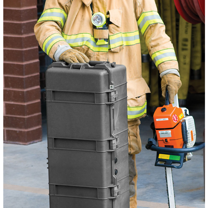 Pelican 1740 Long Wheeled Transport Case With Empty Interior